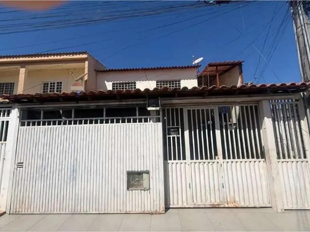 Casa / Sobrado para Venda em Samambaia/DF Samambaia Norte 5 Quartos
