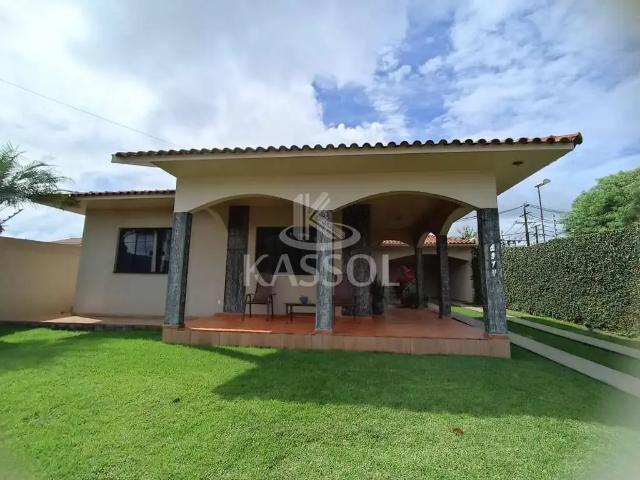 Casa / Sobrado para Venda em Santa Tereza do Oeste/PR Centro 2 Quartos