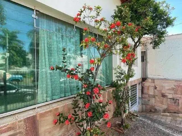 Casa / Sobrado para Venda em Santa Bárbara D'Oeste/SP Centro 4 Quartos