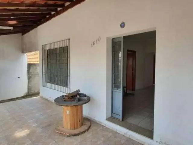 Casa / Sobrado para Venda em Santa Bárbara D'Oeste/SP Centro 4 Quartos