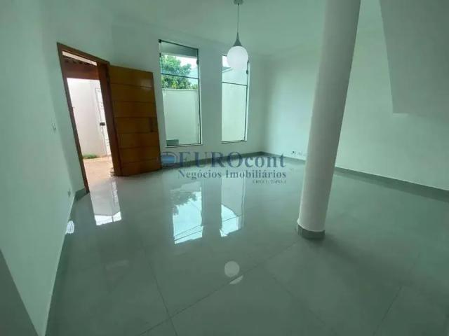 Casa / Sobrado para Venda em Santa Bárbara D'Oeste/SP Jardim Dona Regina 4 Quartos