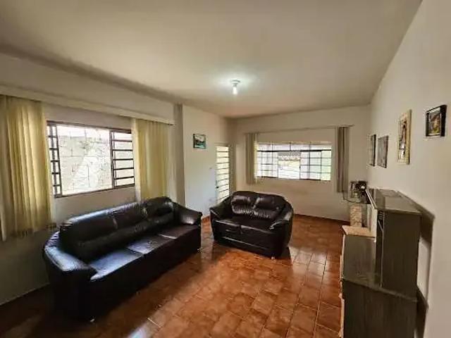 Casa / Sobrado para Venda em Santa Bárbara D'Oeste/SP Vila Linópolis I 3 Quartos