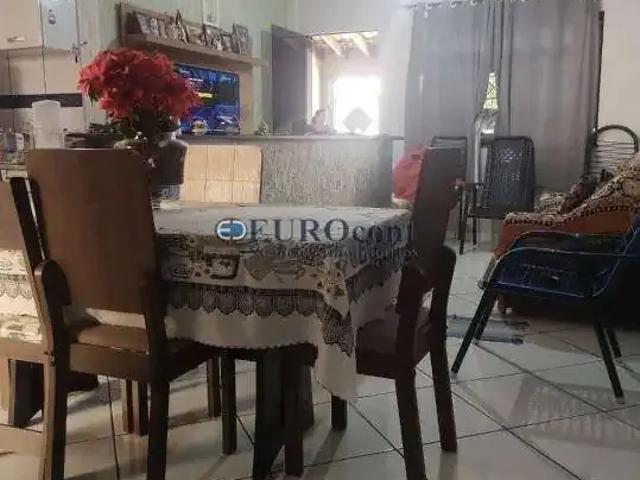Casa / Sobrado para Venda em Santa Bárbara D'Oeste/SP Vila Pântano II 4 Quartos