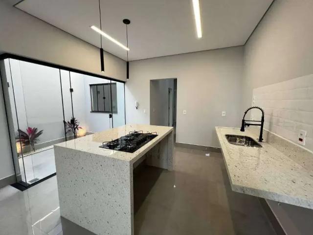 Casa / Sobrado para Venda em Santa Bárbara D'Oeste/SP Vila Pântano II 3 Quartos