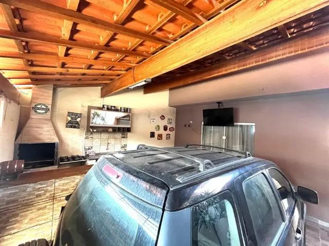 Casa / Sobrado para Venda em Santa Branca/SP Planalto Alzira 3 Quartos