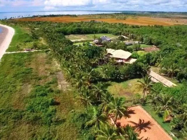 Casa / Sobrado para Venda em Santa Cruz Cabrália/BA Ponto Central 4 Quartos