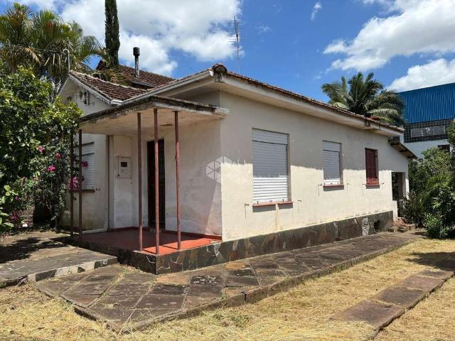 Casa / Sobrado para Venda em Santa Cruz do Sul/RS Ana Nery 2 Quartos