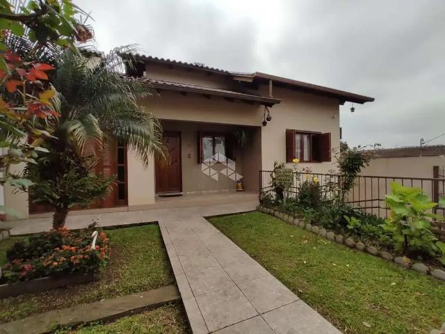 Casa / Sobrado para Venda em Santa Cruz do Sul/RS Ana Nery 3 Quartos