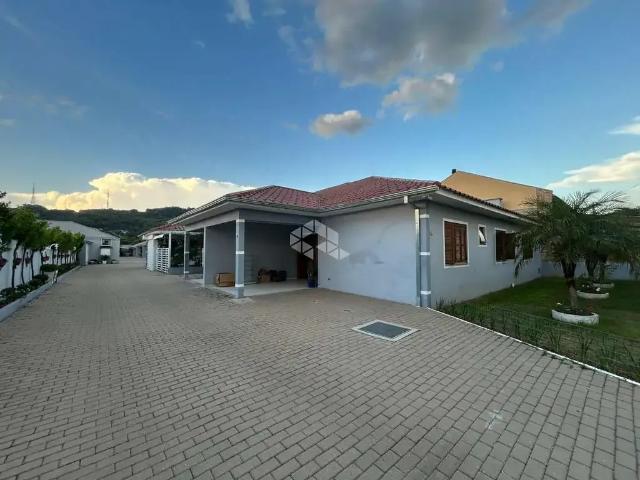 Casa / Sobrado para Venda em Santa Cruz do Sul/RS Arroio Grande 3 Quartos
