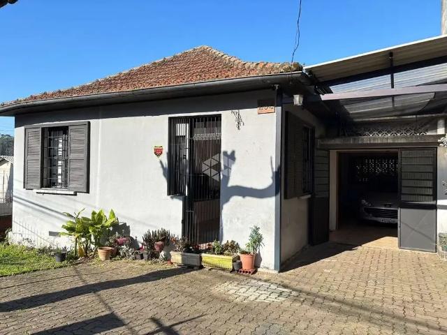 Casa / Sobrado para Venda em Santa Cruz do Sul/RS Bonfim 2 Quartos