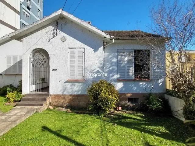 Casa / Sobrado para Venda em Santa Cruz do Sul/RS Centro 4 Quartos