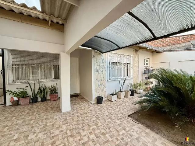 Casa / Sobrado para Venda em Santa Cruz do Sul/RS Centro 2 Quartos