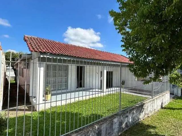 Casa / Sobrado para Venda em Santa Cruz do Sul/RS Esmeralda 2 Quartos