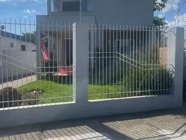 Casa / Sobrado para Venda em Santa Cruz do Sul/RS Esmeralda 3 Quartos