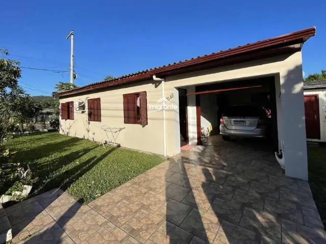Casa / Sobrado para Venda em Santa Cruz do Sul/RS Esmeralda 3 Quartos