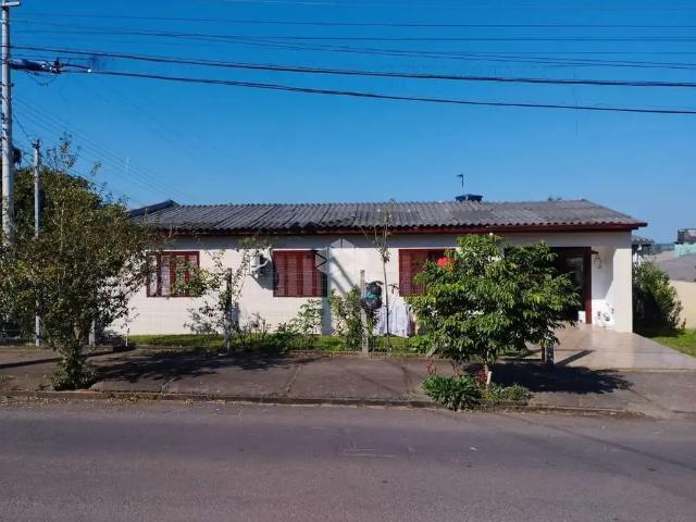 Casa / Sobrado para Venda em Santa Cruz do Sul/RS Esmeralda 3 Quartos