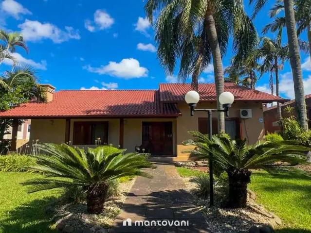 Casa / Sobrado para Venda em Santa Cruz do Sul/RS Goiás 4 Quartos
