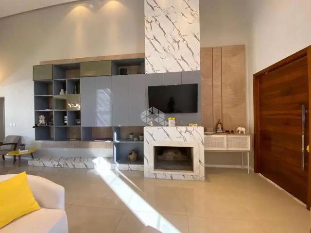 Casa / Sobrado para Venda em Santa Cruz do Sul/RS Santo Inácio 4 Quartos