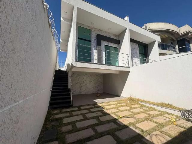 Casa / Sobrado para Venda em Santa Luzia/MG Novo Centro 3 Quartos
