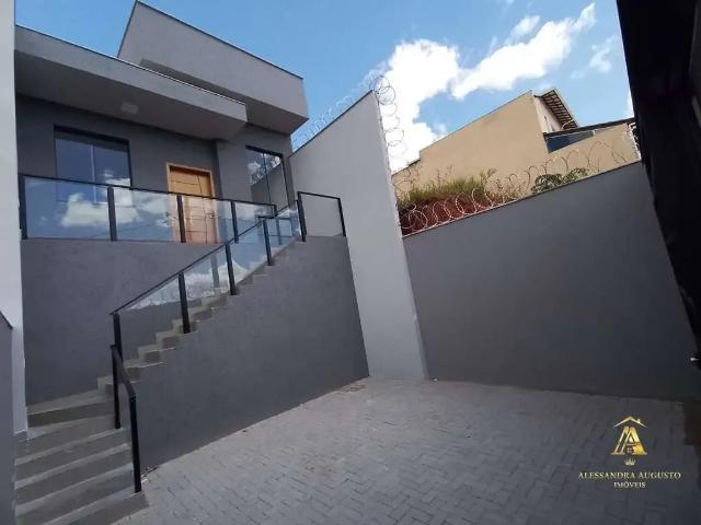 Casa / Sobrado para Venda em Santa Luzia/MG Novo Centro 3 Quartos