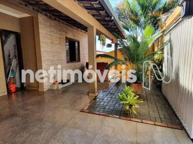 Casa / Sobrado para Venda em Santa Luzia/MG Belo Vale 3 Quartos