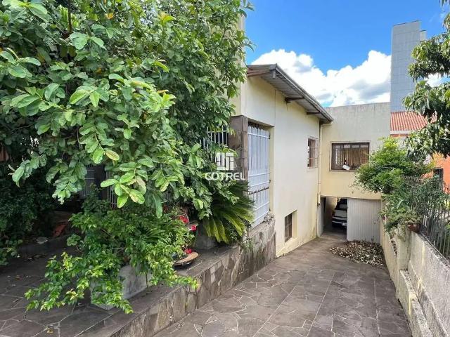 Casa / Sobrado para Venda em Santa Maria/RS Menino Jesus 1 Quartos
