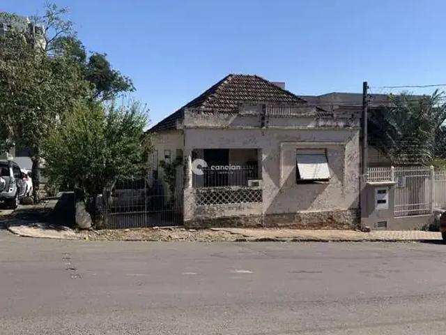 Casa / Sobrado para Venda em Santa Maria/RS Menino Jesus 2 Quartos