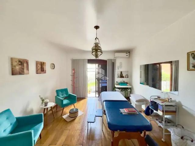 Casa / Sobrado para Venda em Santa Maria/RS Nossa Senhora de Lourdes 4 Quartos