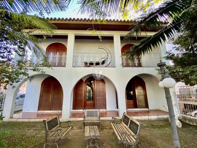 Casa / Sobrado para Venda em Santa Maria/RS Nossa Senhora de Lourdes 4 Quartos