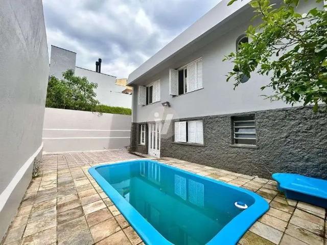 Casa / Sobrado para Venda em Santa Maria/RS Nossa Senhora de Lourdes 3 Quartos