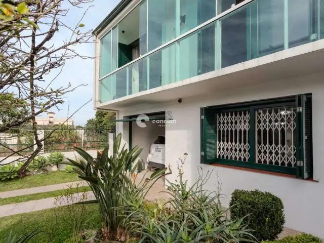 Casa / Sobrado para Venda em Santa Maria/RS Nossa Senhora de Lourdes 3 Quartos