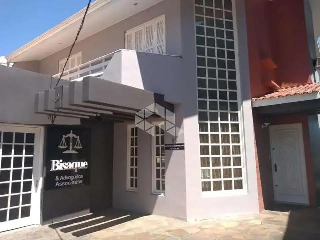 Casa / Sobrado para Venda em Santa Maria/RS Nossa Senhora Medianeira 6 Quartos