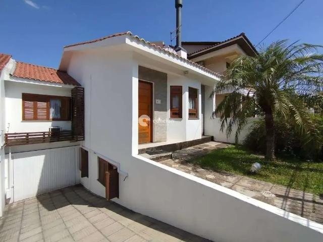 Casa / Sobrado para Venda em Santa Maria/RS Nossa Senhora Medianeira 3 Quartos