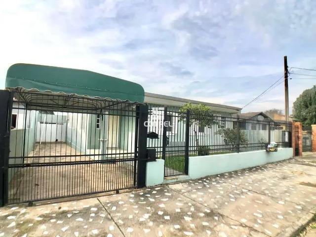 Casa / Sobrado para Venda em Santa Maria/RS Camobi 4 Quartos