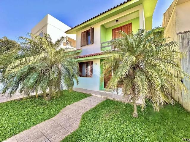 Casa / Sobrado para Venda em Santa Maria/RS Camobi 4 Quartos