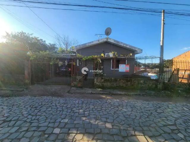 Casa / Sobrado para Venda em Santa Maria/RS Camobi 4 Quartos