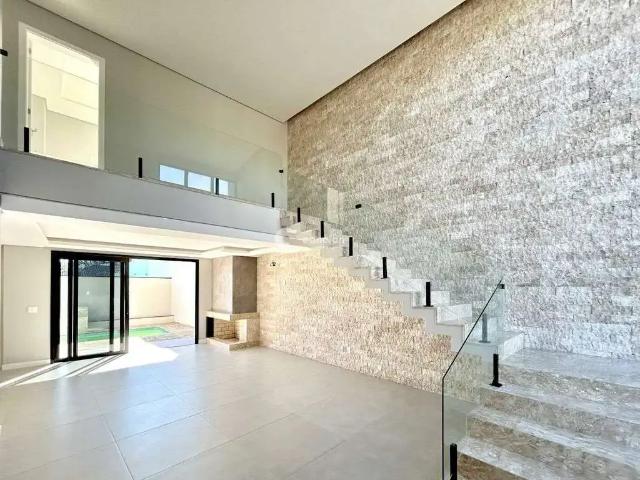 Casa / Sobrado para Venda em Santa Maria/RS Camobi 4 Quartos