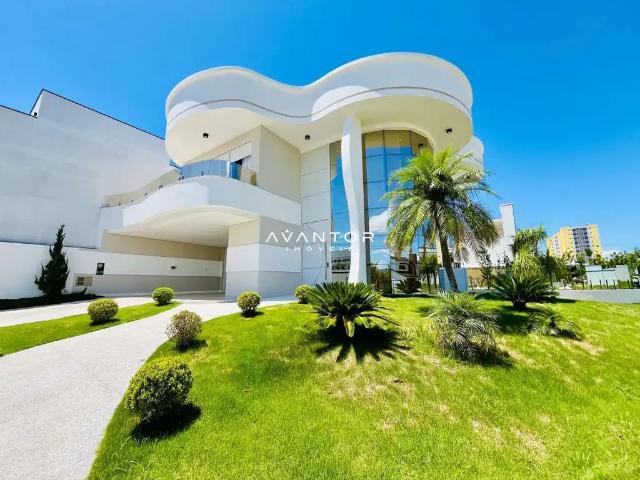 Casa / Sobrado para Venda em Santa Maria/RS Camobi 4 Quartos