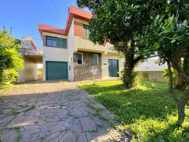 Casa / Sobrado para Venda em Santa Maria/RS Camobi 4 Quartos
