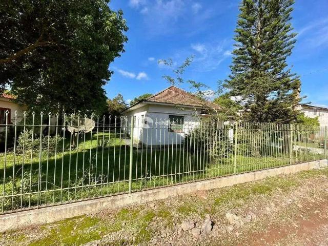 Casa / Sobrado para Venda em Santa Maria/RS Camobi 4 Quartos