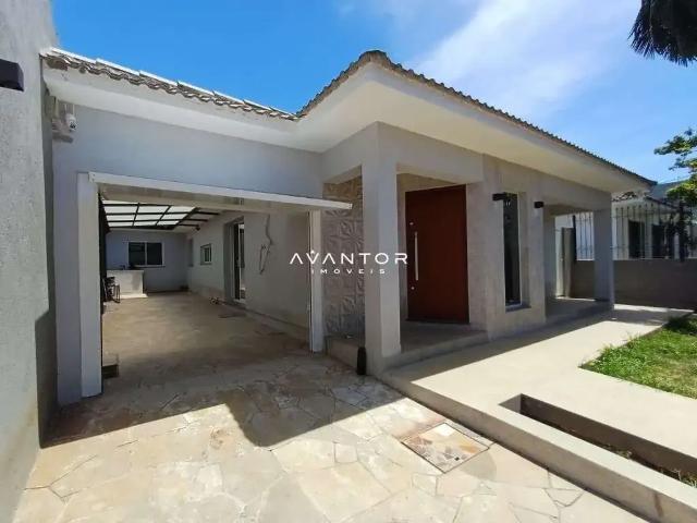 Casa / Sobrado para Venda em Santa Maria/RS Camobi 4 Quartos