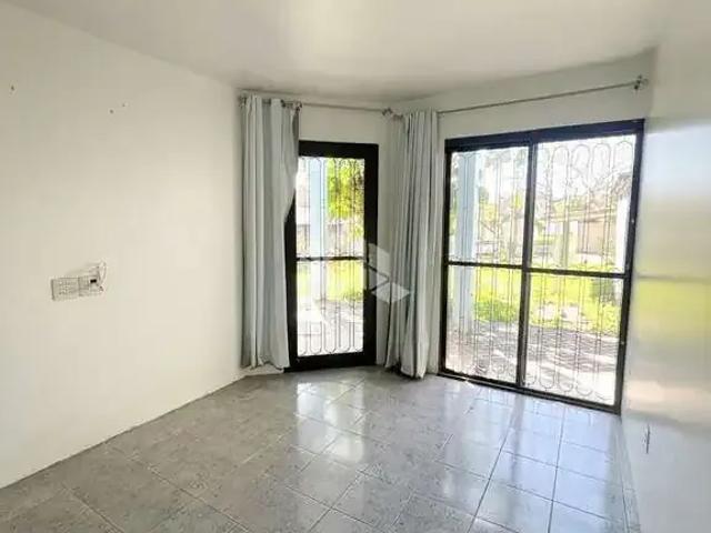 Casa / Sobrado para Venda em Santa Maria/RS Camobi 2 Quartos