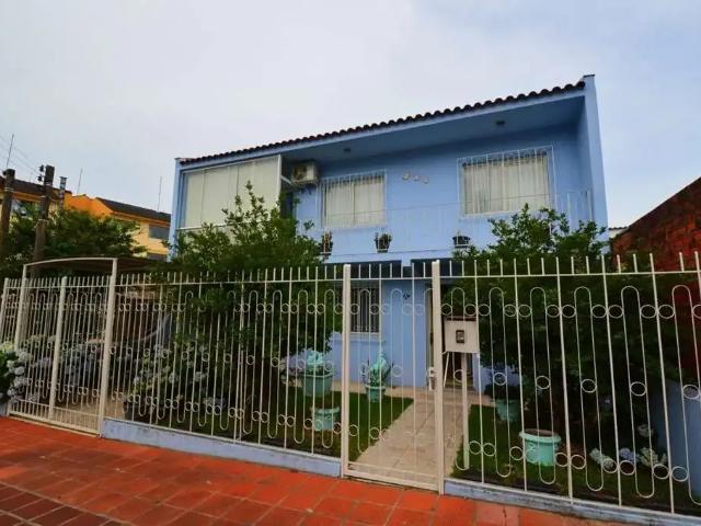 Casa / Sobrado para Venda em Santa Maria/RS Camobi 2 Quartos