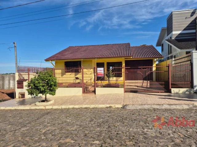 Casa / Sobrado para Venda em Santa Maria/RS Camobi 2 Quartos