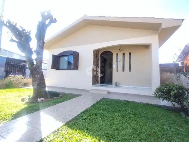 Casa / Sobrado para Venda em Santa Maria/RS Camobi 3 Quartos