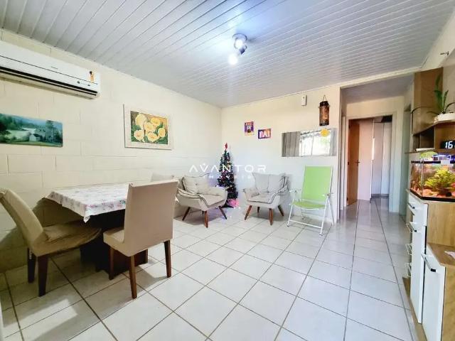 Casa / Sobrado para Venda em Santa Maria/RS Camobi 3 Quartos