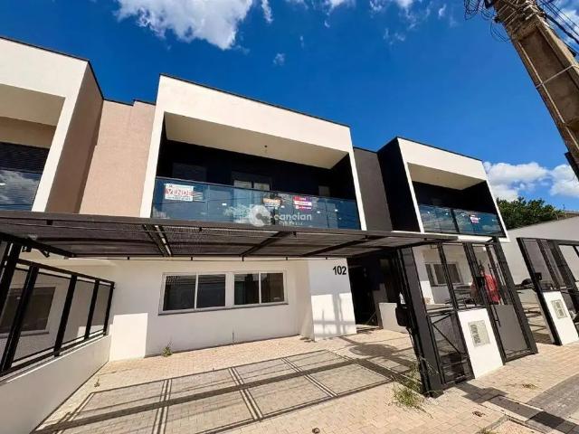 Casa / Sobrado para Venda em Santa Maria/RS Camobi 3 Quartos