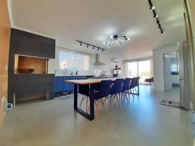 Casa / Sobrado para Venda em Santa Maria/RS Camobi 3 Quartos