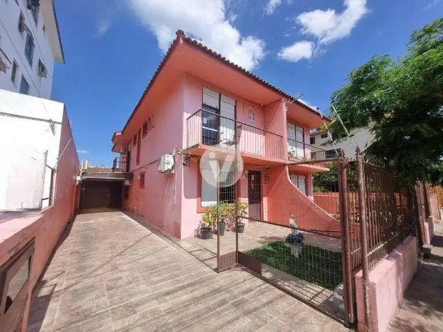 Casa / Sobrado para Venda em Santa Maria/RS Camobi 3 Quartos