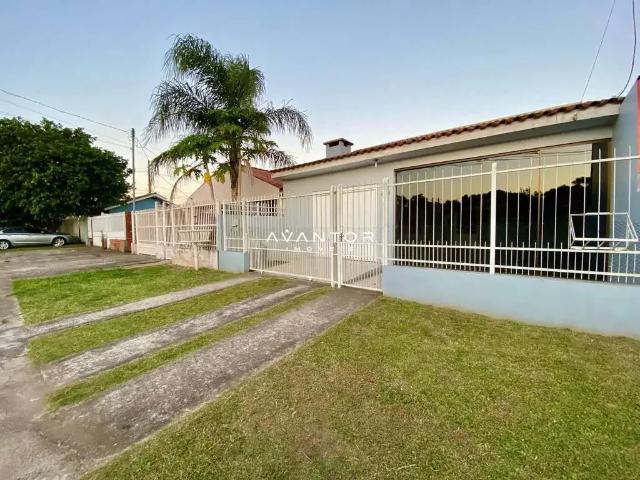 Casa / Sobrado para Venda em Santa Maria/RS Camobi 3 Quartos